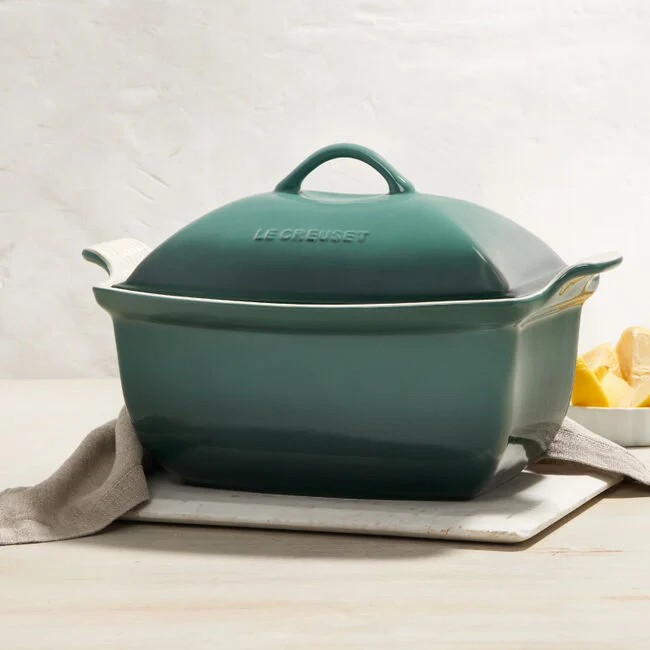Heritage Deep Covered Rectangular Baker - Le Creuset® Official Site